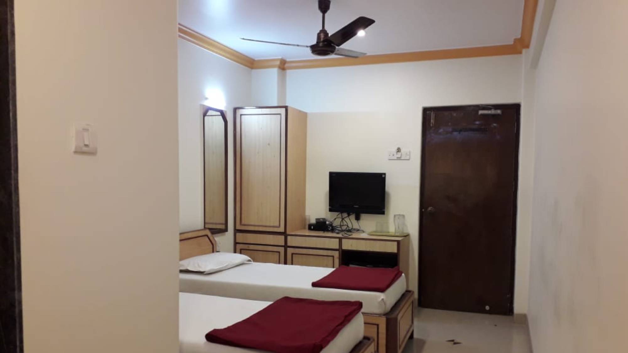 Kuber's Banquet and Marriage lawn - kubers Residency